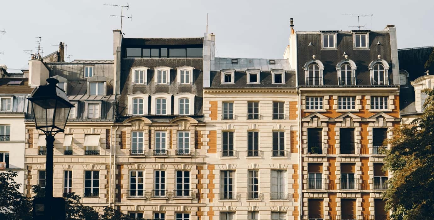 Loi LOM et bornes de recharge : les obligations des copropriétés - Zeplug